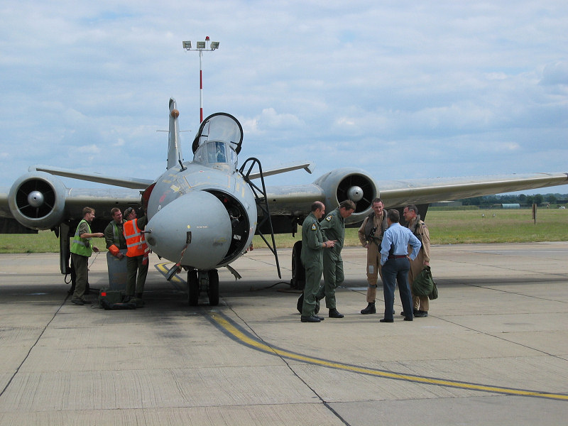 Last overseas operations - Canberra squadron returns - Military Airshows